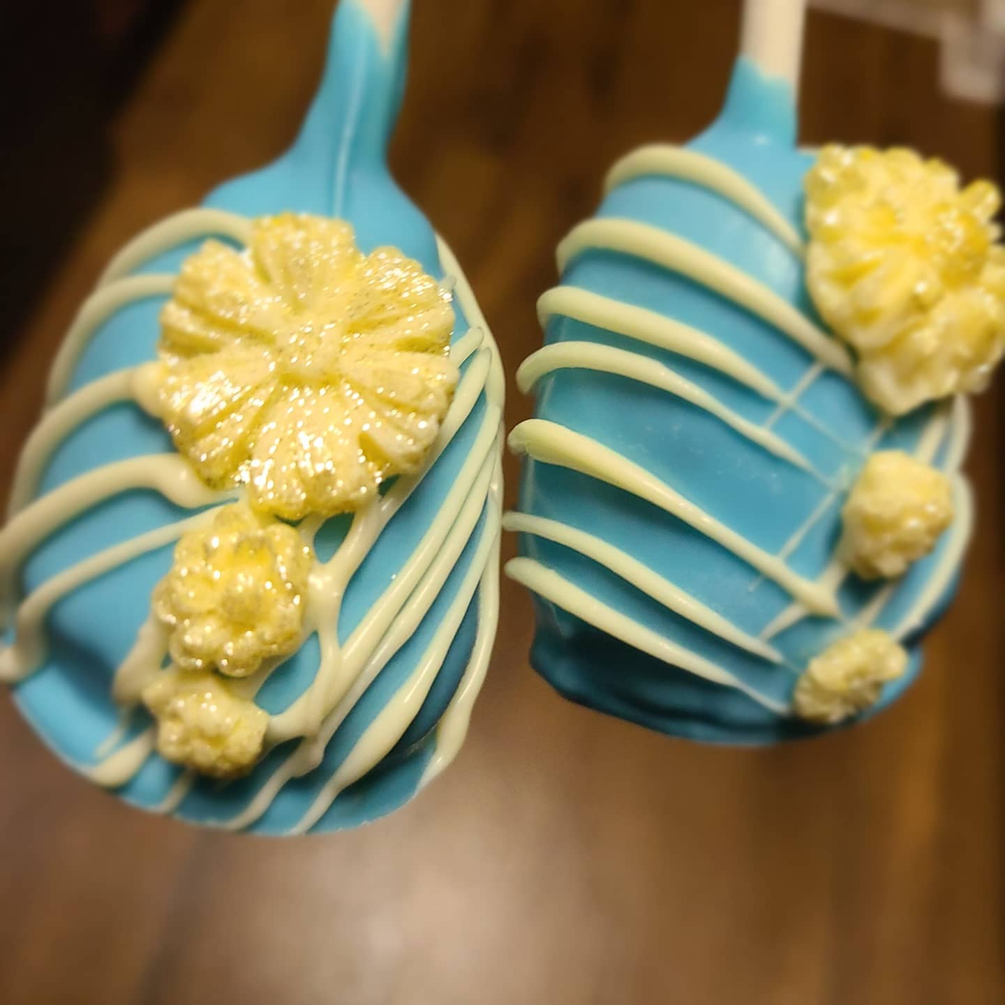 CAKES – Js Sweet Treats